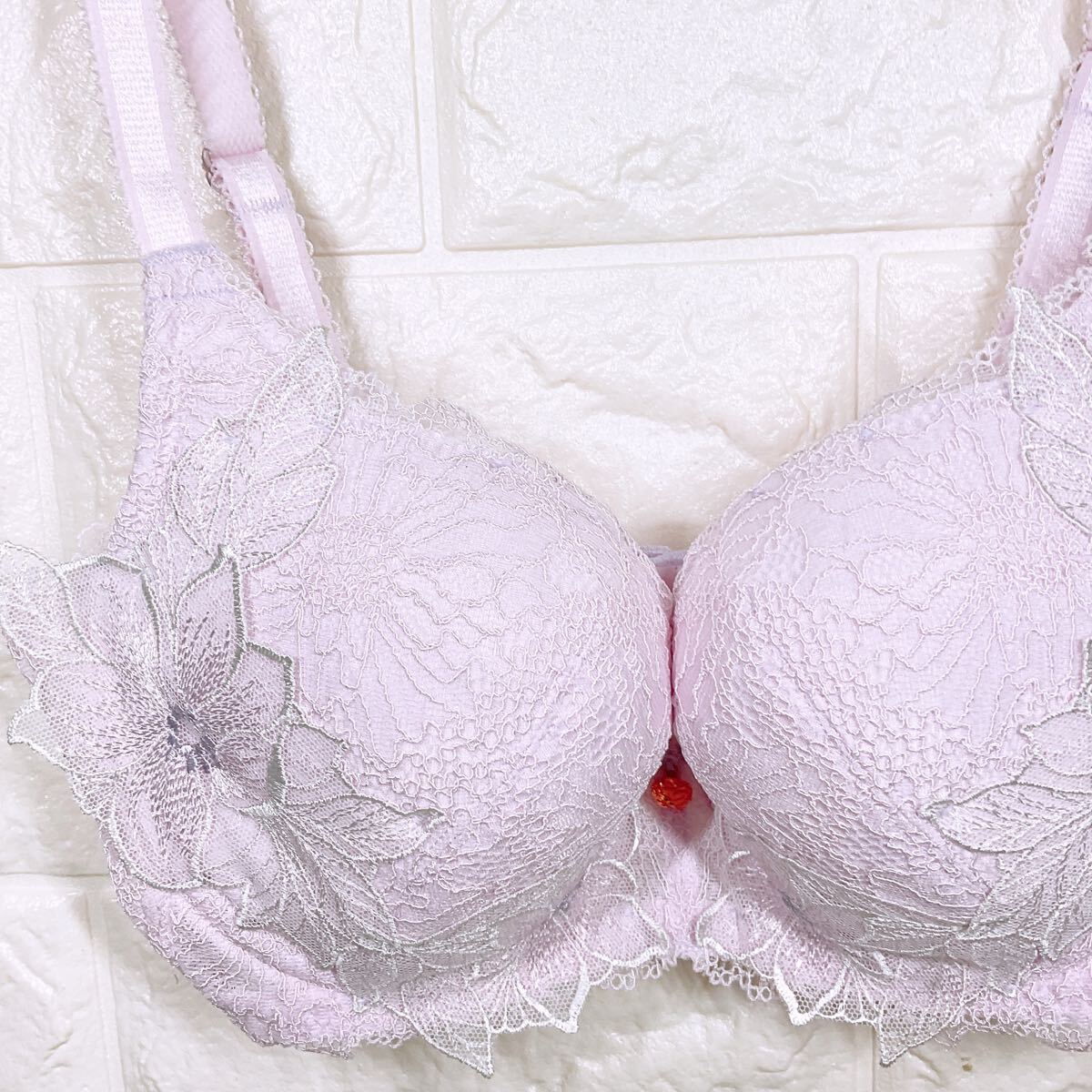 Yahoo!オークション - 新品 トリンプ フロラーレ011 ブラジャー D65 ピ...