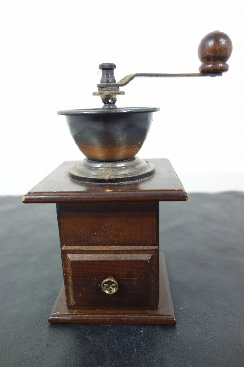 ハリオ HARIO コーヒーミル 手動式 コーヒー用品 小型ミル 卓上 管理番号897(手動式)｜売買されたオークション情報、yahooの商品情報をアーカイブ公開 - オークファン ...