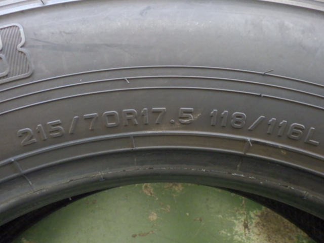 215/70R17.5 118/116L ダンロップ LT03 8分山 2本セット スタッドレスタイヤ 2016年製 L17783(タイヤ)｜売買されたオークション情報、yahooの商品情報を ...