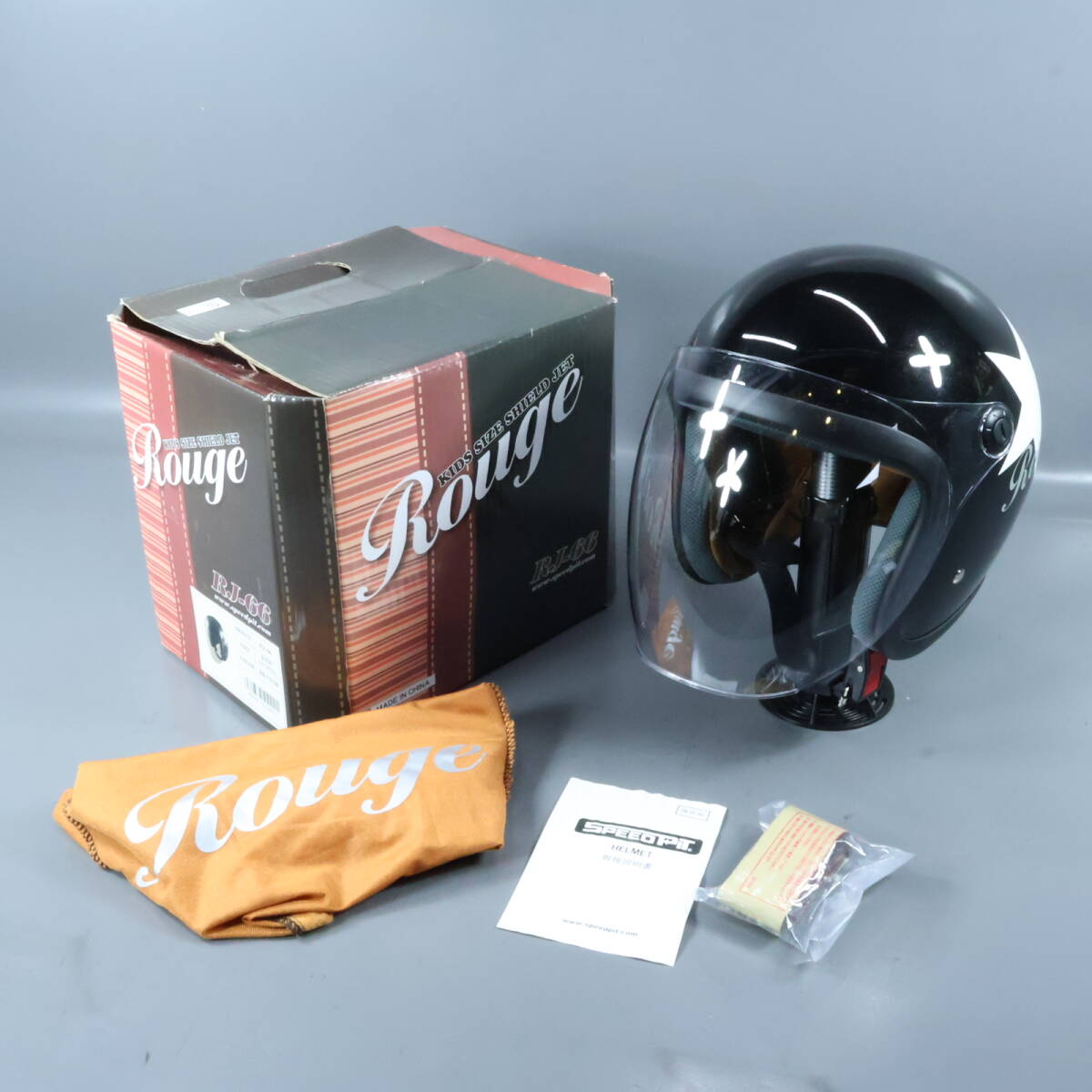 Rouge RJ-66 ヘルメット キッズサイズ 54 56cm カラー:黒/スター BH1248(子ども用)｜売買されたオークション情報、yahooの商品情報をアーカイブ公開 ...