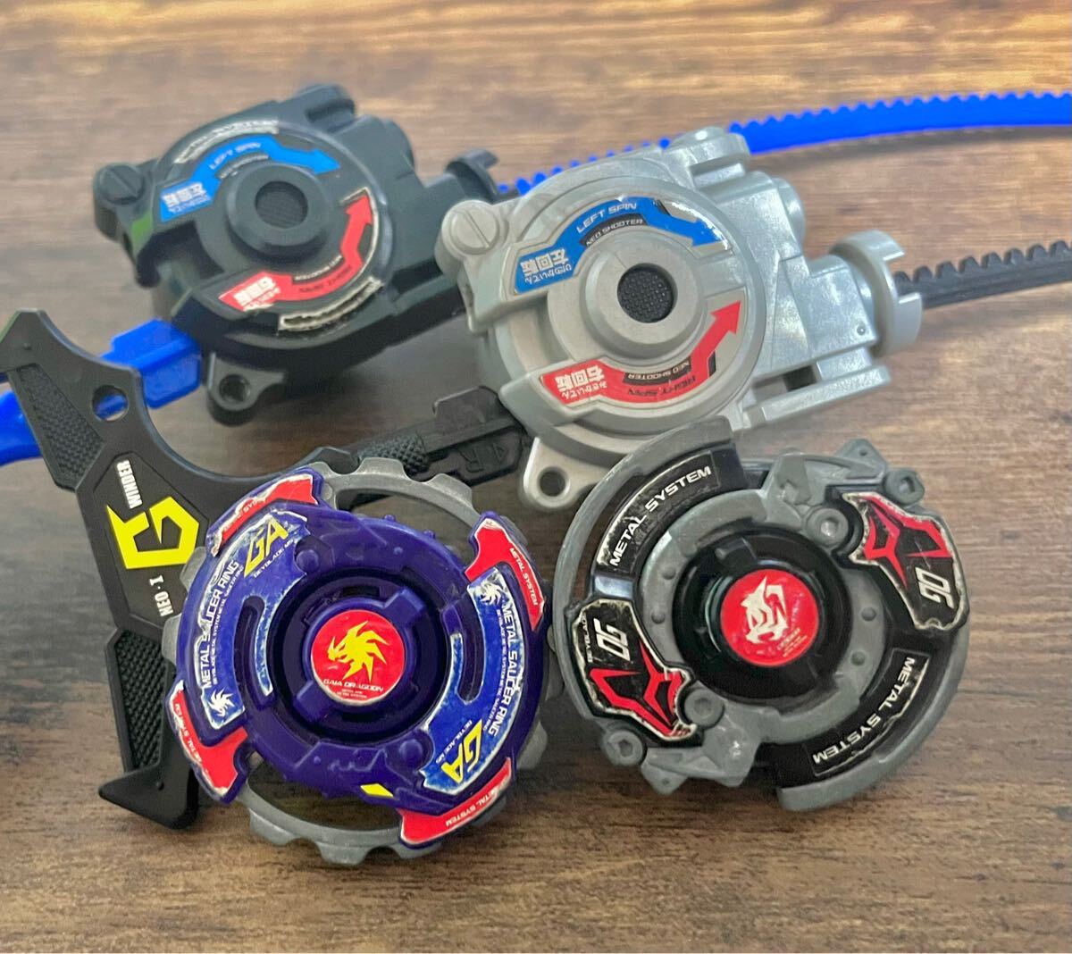 HMS 爆転シュートベイブレード 1円開始 すぐに遊べます 国内正規品 beyblade(その他)｜売買されたオークション情報、yahooの商品情報をアーカイブ公開 - オークファン ...