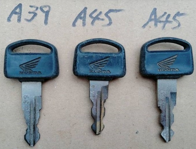 Yahoo!オークション - 純正鍵番号 A39 A45 A45 送料110円～ キー