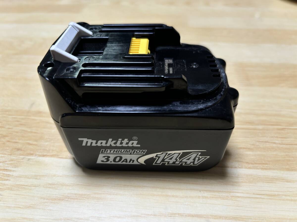 Yahoo!オークション - マキタ純正バッテリー14.4v3.0Ah BL1430 使用少...