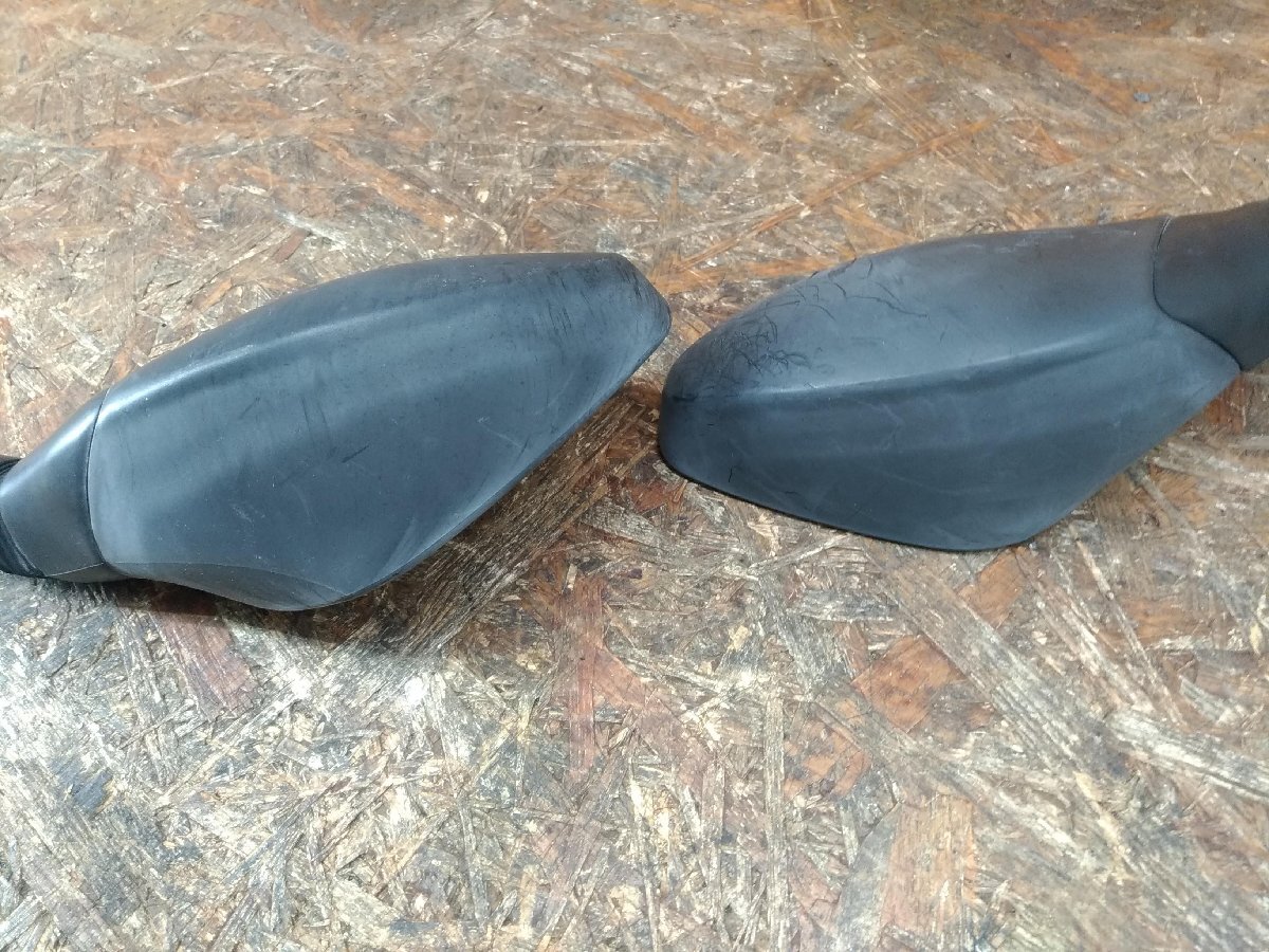 Yahoo!オークション - [Y11] トリシティ125 純正バックミラー左右