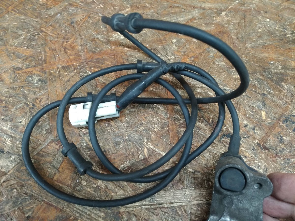 Yahoo!オークション - [Y11] トリシティ125 純正ABSセンサー