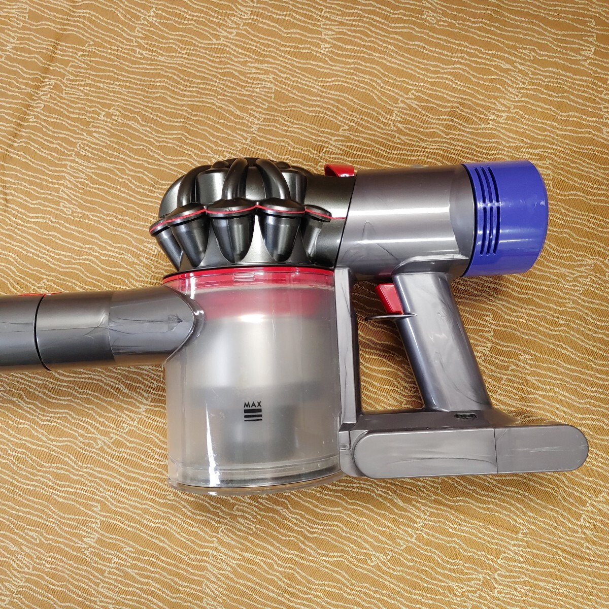 Yahoo!オークション - 【ダイソン SV10 コードレスクリーナー】ジャン...