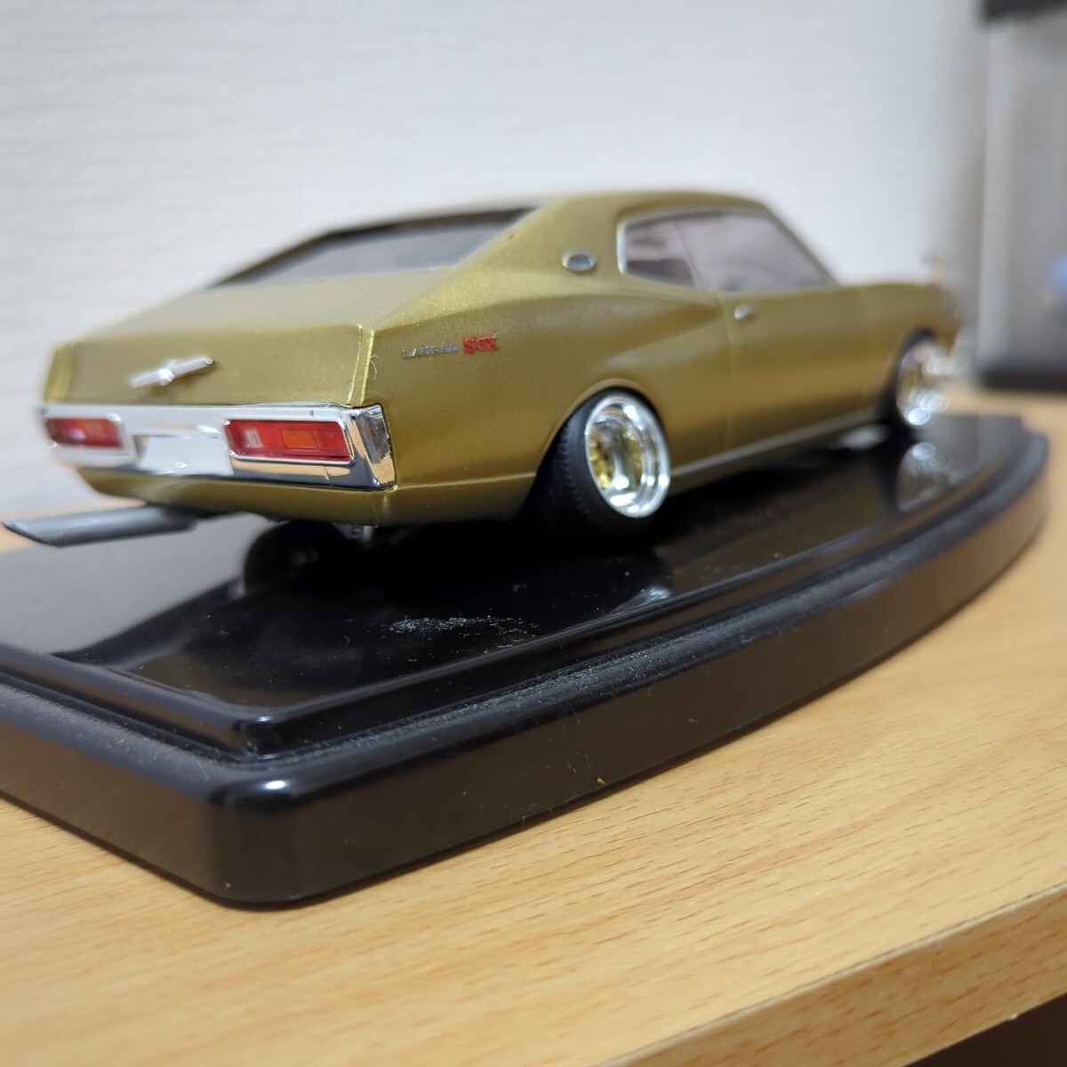 Yahoo!オークション - 1/24 アオシマ 日産ローレルSGX 130 ブタケツ 完...