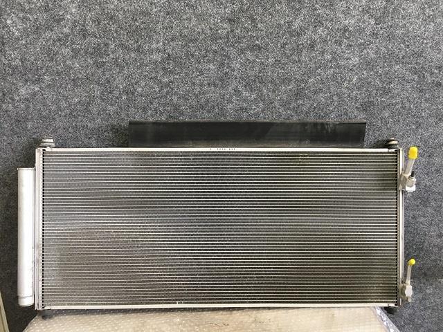 Yahoo!オークション - フィット DAA-GP1 コンデンサー