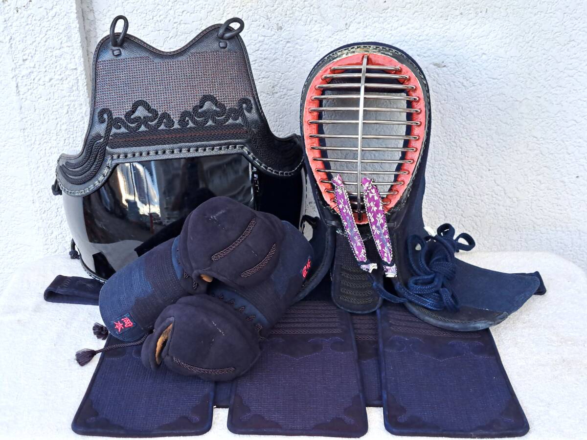 Yahoo!オークション - 剣道防具 面/籠手/胴/垂 チタン面金 CSC 60本型...