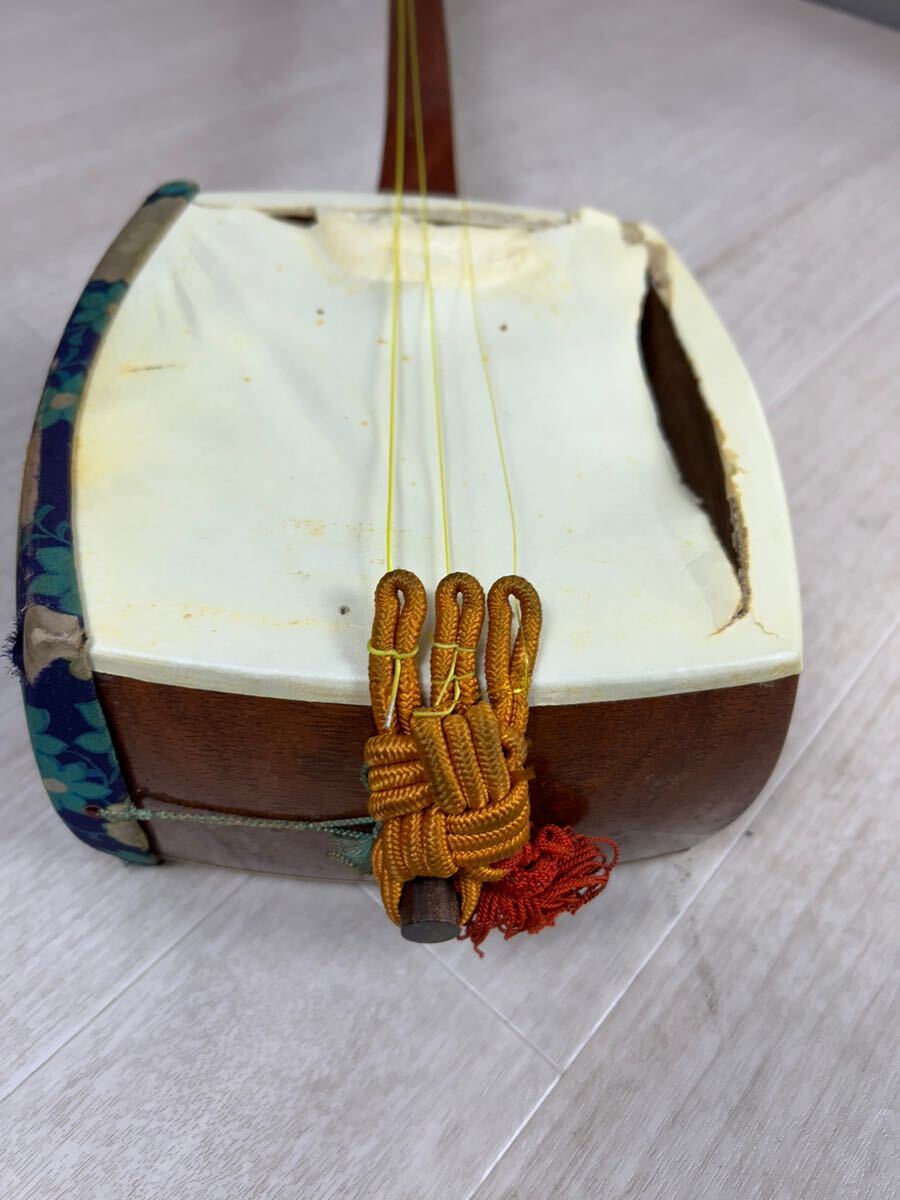 Yahoo!オークション - KS20】 三味線 和楽器 弦楽器 楽器 収納袋付き ...