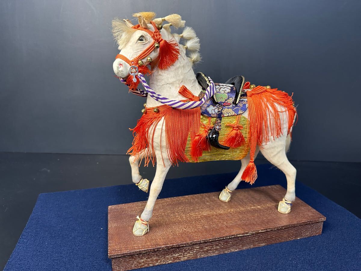 Yahoo!オークション - [B104] 日本人形 白馬 馬 置物 五月 飾り 人形 ...