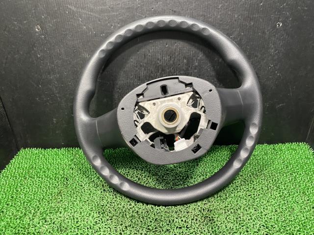 Yahoo!オークション - サクラ ZAA-B6AW ステアリングホイール W13(QBB)...