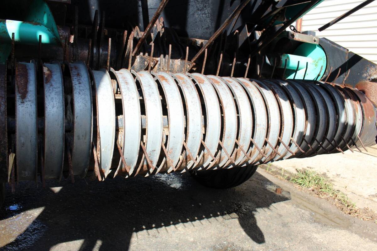 Yahoo!オークション - 現状渡し 要現物確認 タカキタ ロールベーラー R...