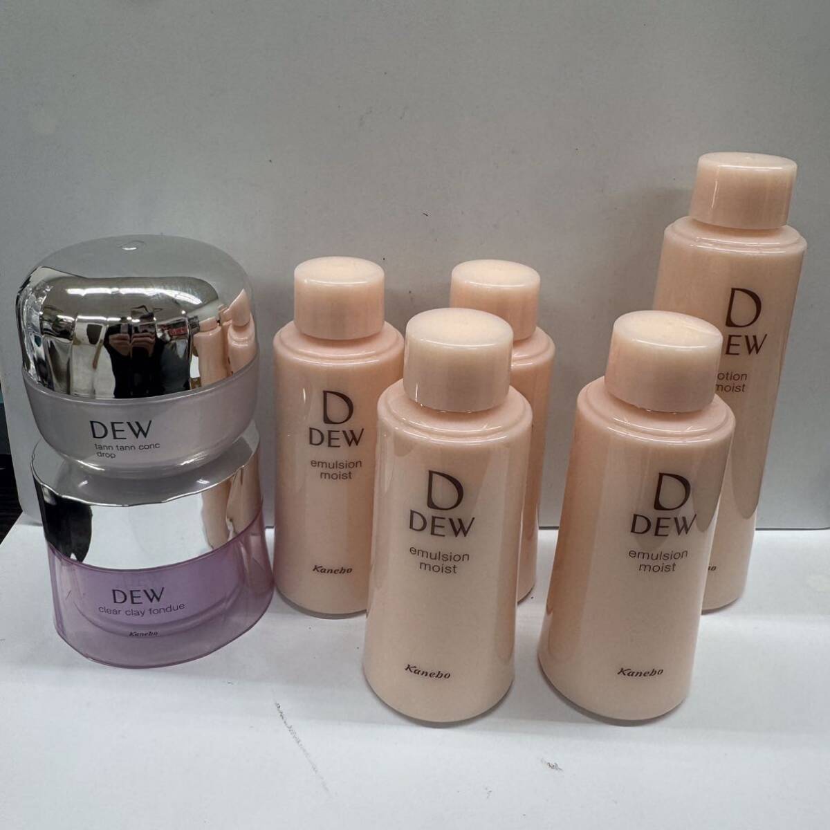 Yahoo!オークション - 09ys DEW カネボウ タンタンコンクドロップ 55g ...