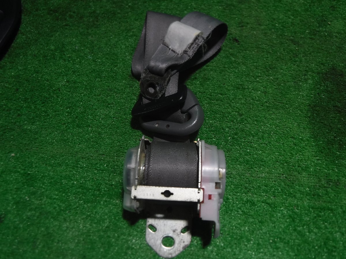 Yahoo!オークション - 【A】スズキ キャリイ DB52T/DA52T 純正 右シー...