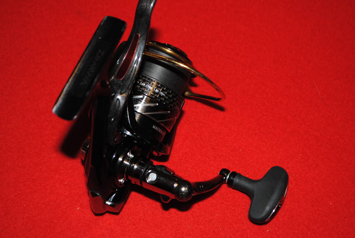 Yahoo!オークション - ダイワ 18 銀狼 LBD