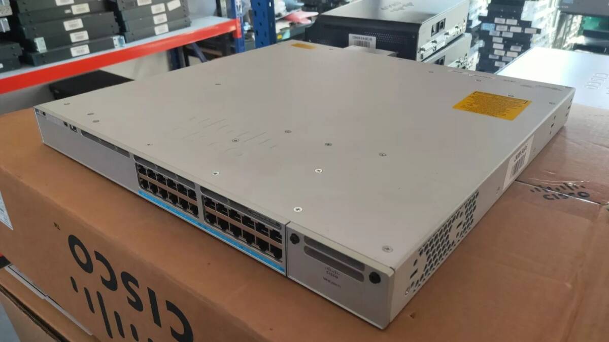 Yahoo!オークション - 動作品 Cisco Catalyst 9300 C9300-24UX-A 10Gス...