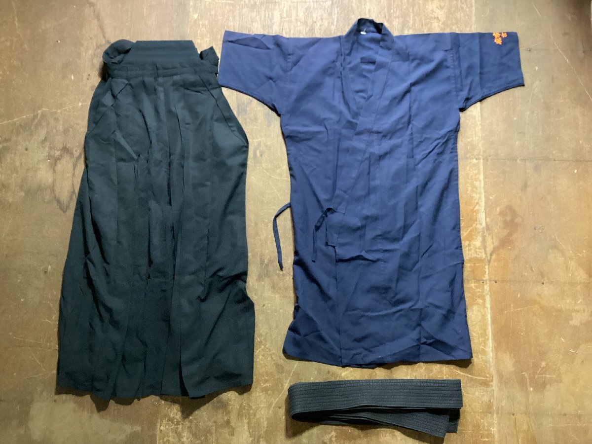 TT-3368 弓道 武着着 道着 着物 袴 胴着 和服 弓道衣 東京 麻布大学 弓術 道具 服 身丈:97cm 袖:27cm 肩幅:51cm 1530g/くGOら(弓道)｜売買された ...