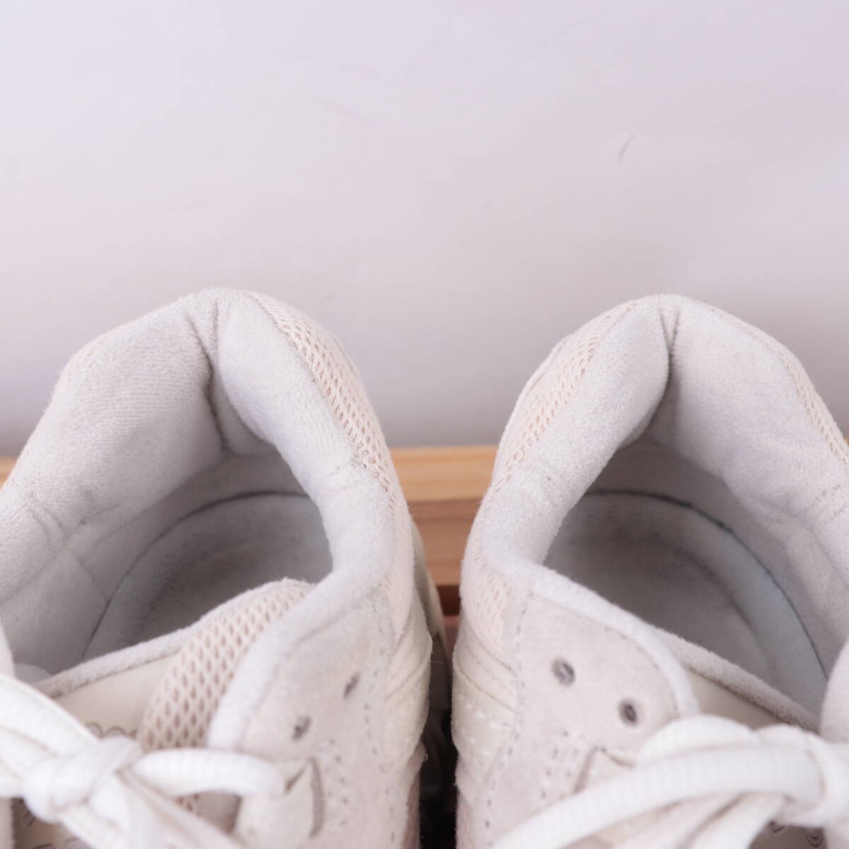 Yahoo!オークション - z5513【850】ニューバランス US8 26.0cm/クリー...