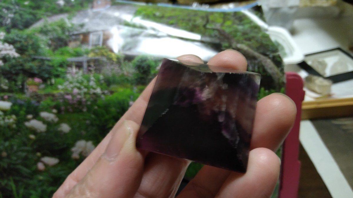 Yahoo!オークション - B1008-フローライト ピラミッド型 濃い紫 51.9g