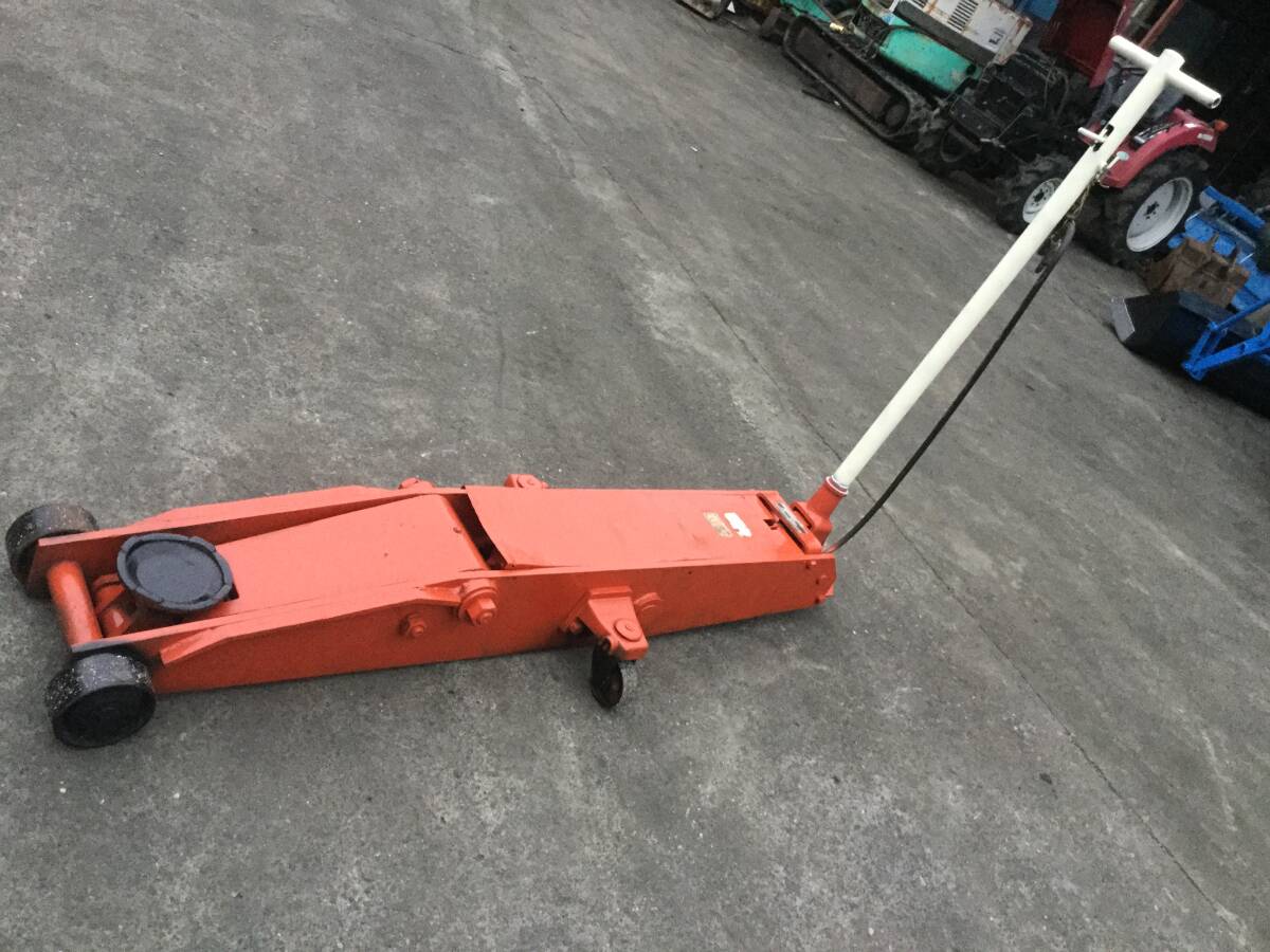 ジジャッキ 15tバンザイ MA-1500L 大型エアー(フロアジャッキ)｜売買されたオークション情報、yahooの商品情報をアーカイブ公開 - オークファン（aucfan.com）