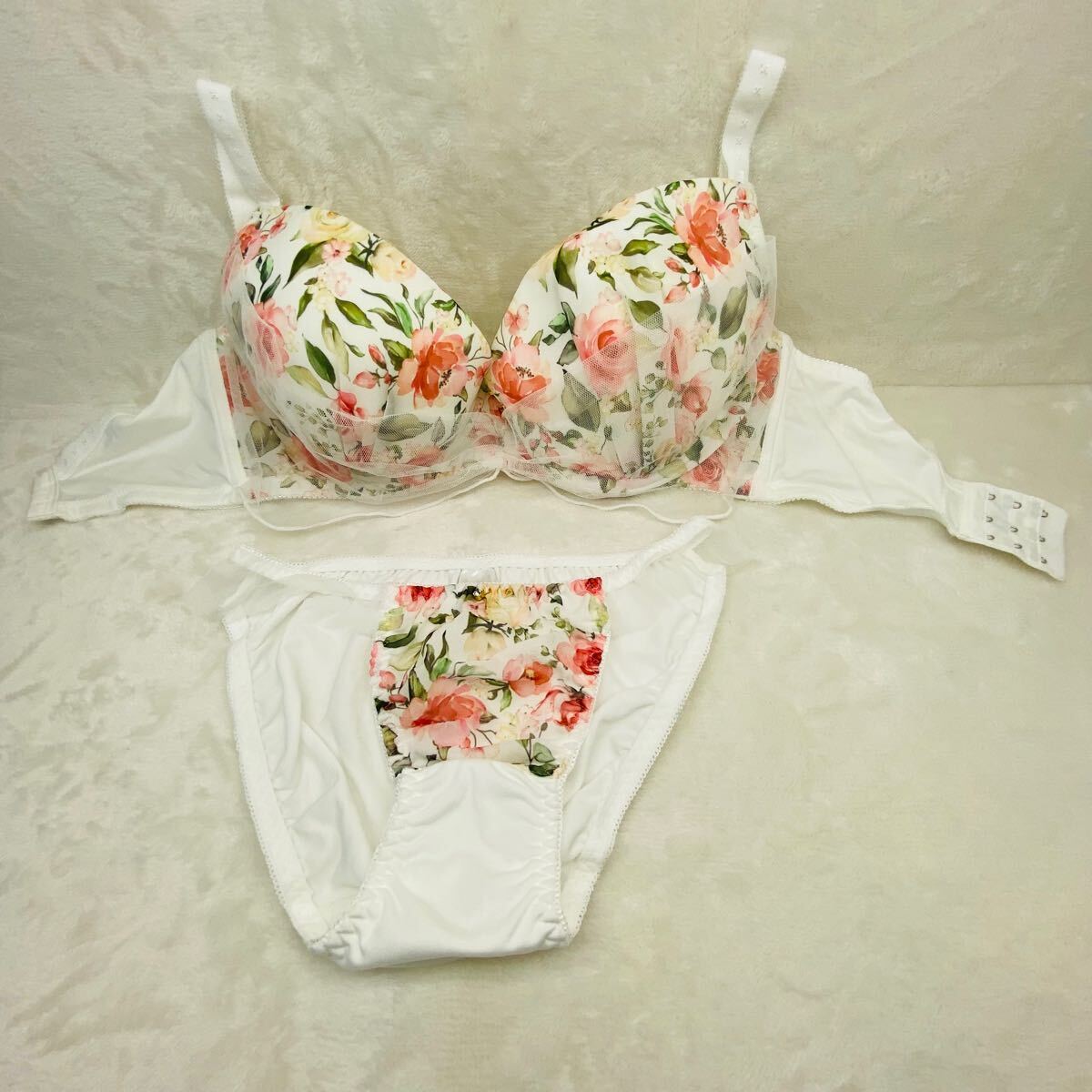 Yahoo!オークション - X400 ブラジャー ショーツ セット H70 Mサイズ ...