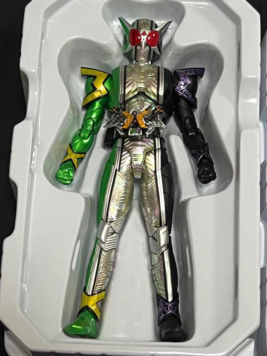 S.H.Figuarts 真骨彫製法 仮面ライダーW サイクロンジョーカー エクストリーム(仮面ライダーW（ダブル）)｜売買されたオークション情報、yahooの商品情報をアーカイブ公開 ...
