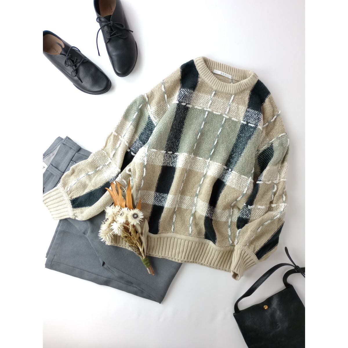 KBF アーバンリサーチ ほらっ コーデの主役にピッタリ ハンドステッチ チェック ニット セーター 長袖 One 30K+5425(セーター)｜売買されたオークション情報、yahooの商品 ...