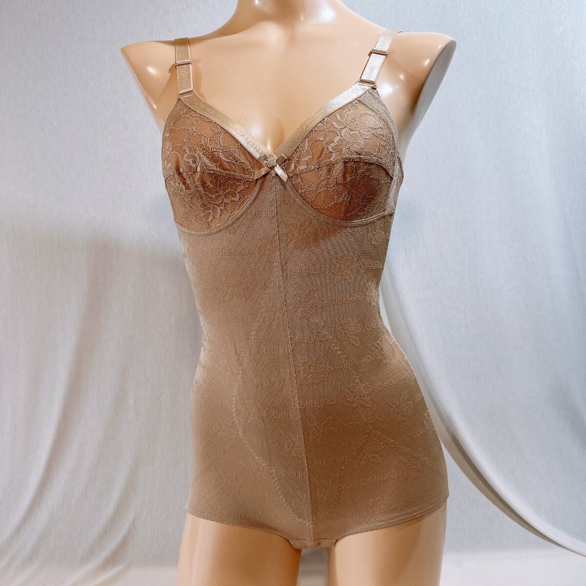 Yahoo!オークション - 12 高級 ボディスーツ A75M