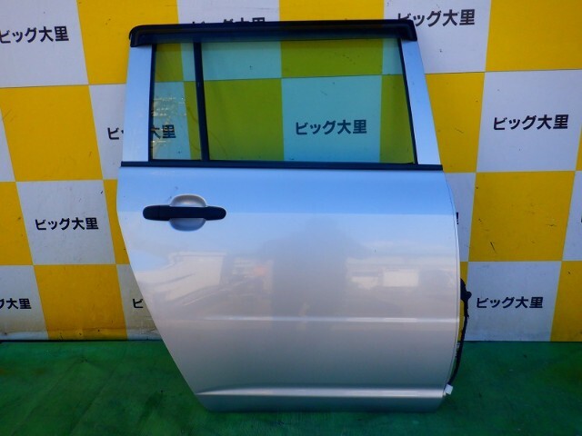 トヨタ プロボックス リアドア 右 H23 NCP50 67003-52110 NSG M31.08(サイド)｜売買されたオークション情報、yahooの商品情報をアーカイブ公開 ...