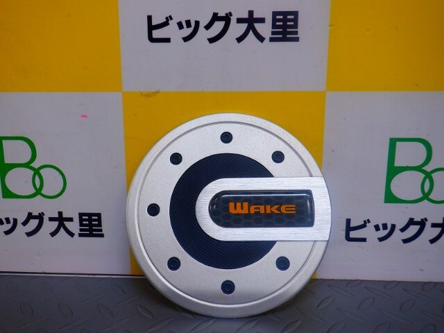 ダイハツ ウェイク フューエルリッドガーニッシュ 純正品 H28 LA700S(サイド)｜売買されたオークション情報、yahooの商品情報をアーカイブ公開 - オークファン（aucfan.com）