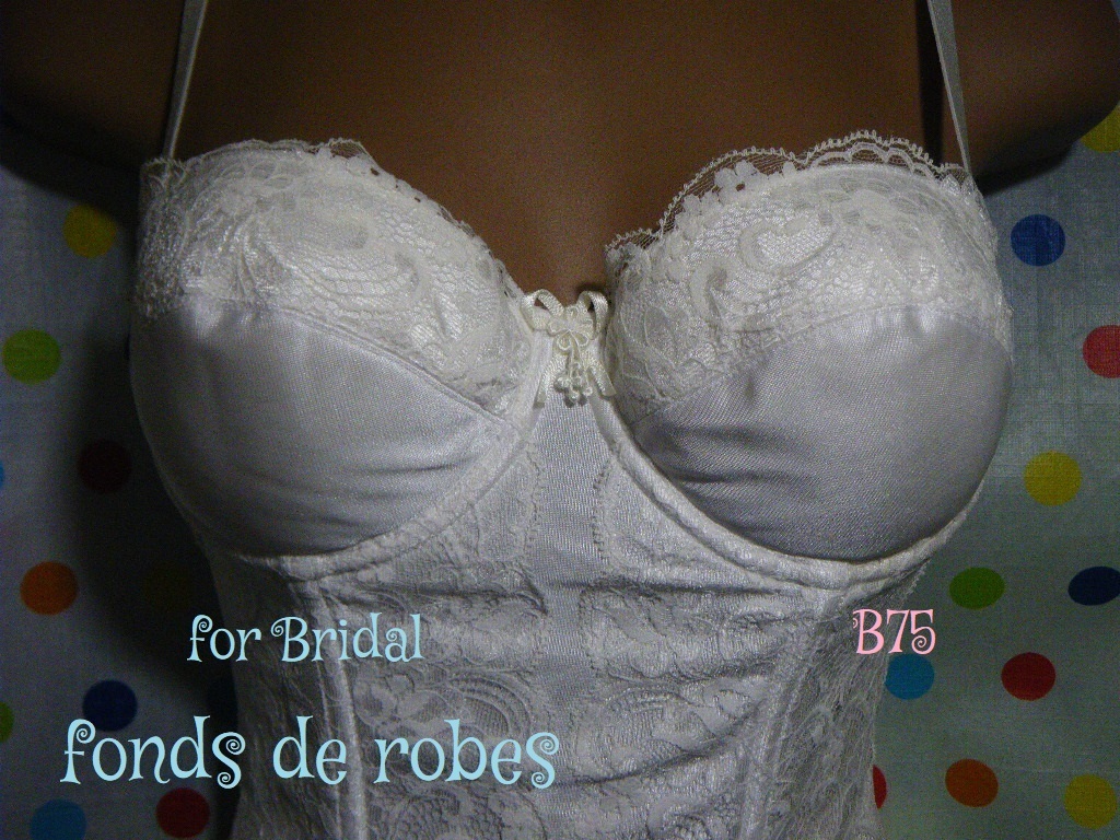 Yahoo!オークション - 347 ブライダル ビスチェ B75 ＆ フレアパンティ M