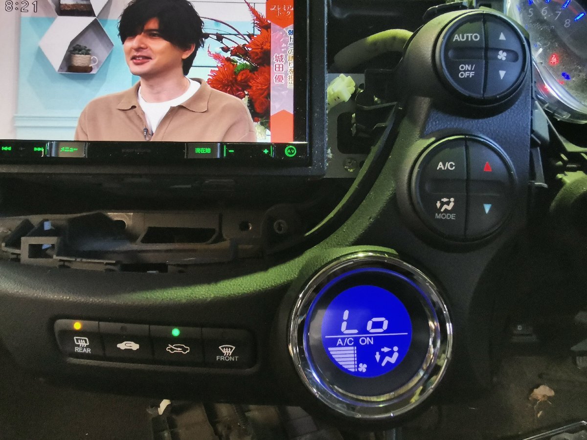 GP2 フィットシャトル ハイブリッド エアコンパネル エアコンスイッチ GE6 GE7 GE8 GE9 GP1(ホンダ用)｜売買されたオークション情報、yahooの商品情報をアーカイブ公開 ...