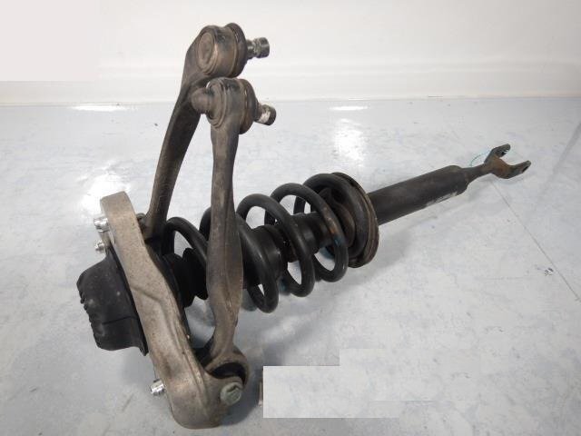 Yahoo!オークション - アウディA4 GH-8EALT H18/3 右Fストラット 右フ...