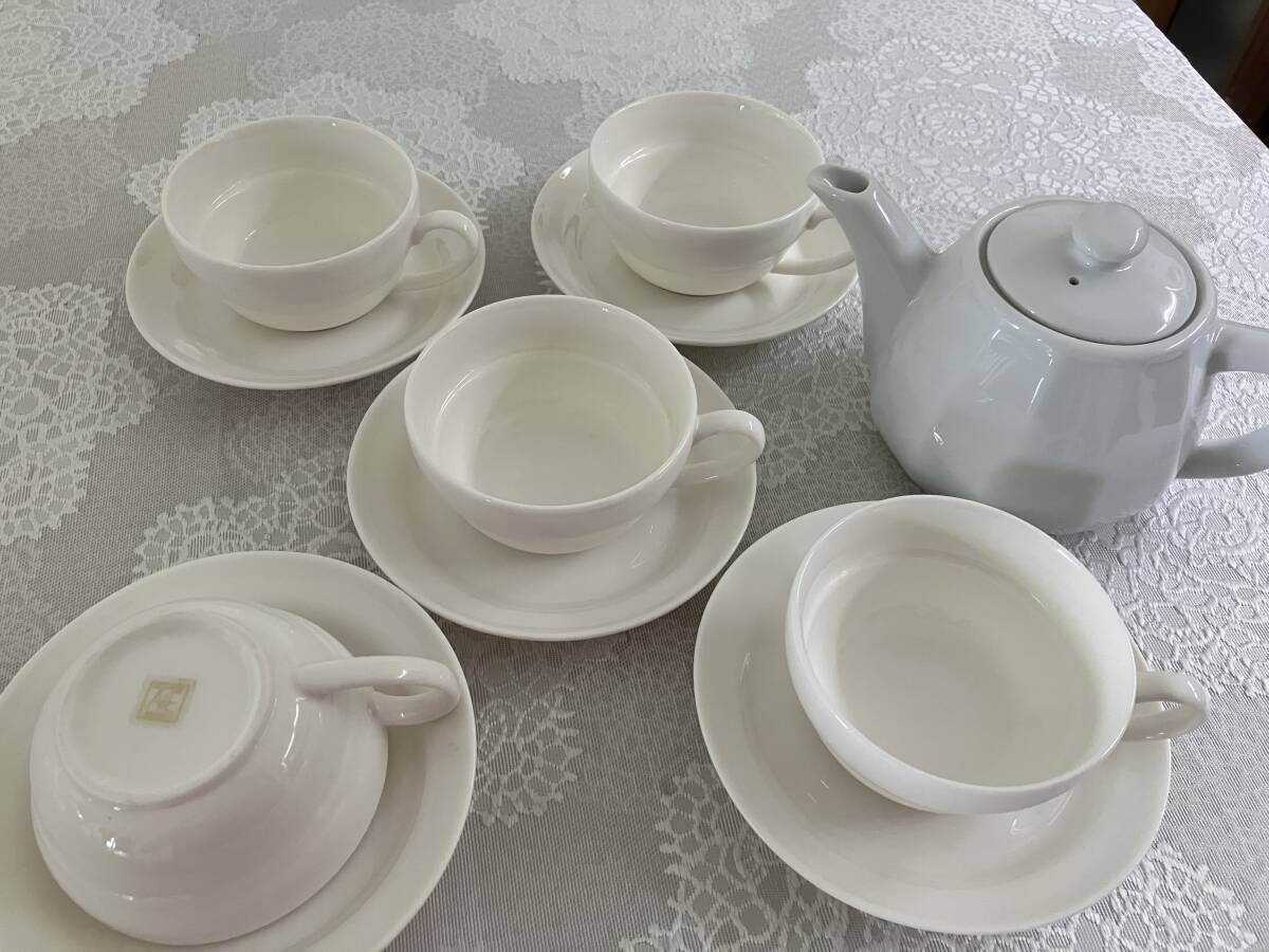 Adam&EVE カップ&ソーサー5客白磁ポット(コーヒー、ティー兼用)｜売買されたオークション情報、yahooの商品情報をアーカイブ公開 - オークファン（aucfan.com）