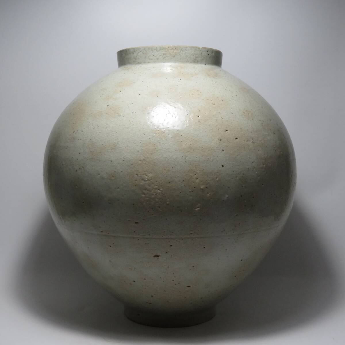 韓国美術 李朝初期 白磁 粉引 丸壺 大壺 時代物 分院 李朝 李王朝 時代物 H31.5cm W30cm(李朝)｜売買されたオークション情報、yahooの商品情報をアーカイブ公開 ...