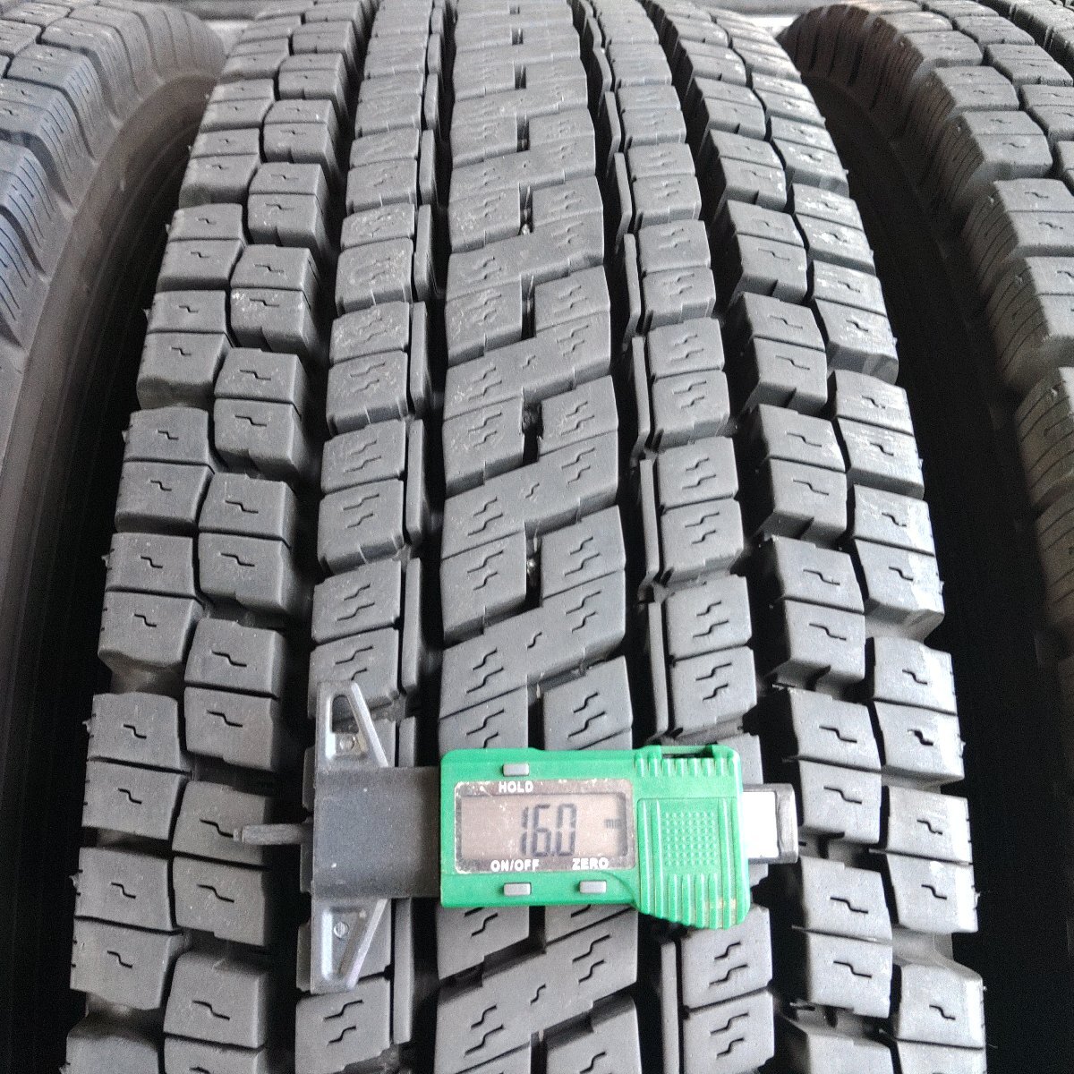 Yahoo!オークション - 6本価格 上パT9526 9R19.5 14PR YOKOHAMA SY797 ...