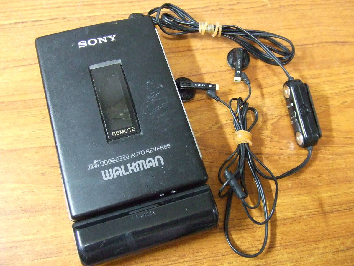 Yahoo!オークション - L103 SONY ソニー カセットウォークマン WM-607 ...