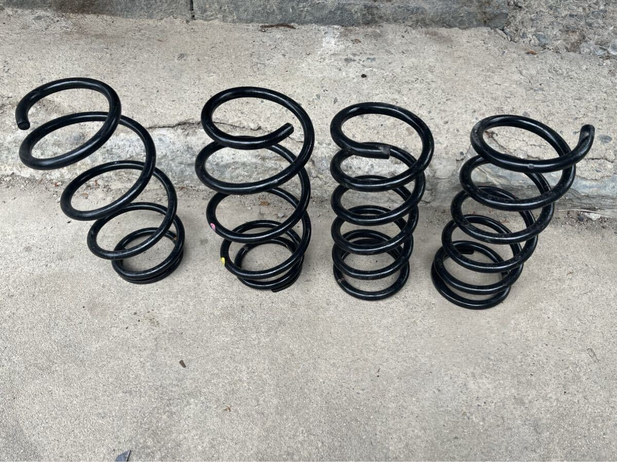 Yahoo!オークション - シエナ SIENNA 純正スプリング サス ショック