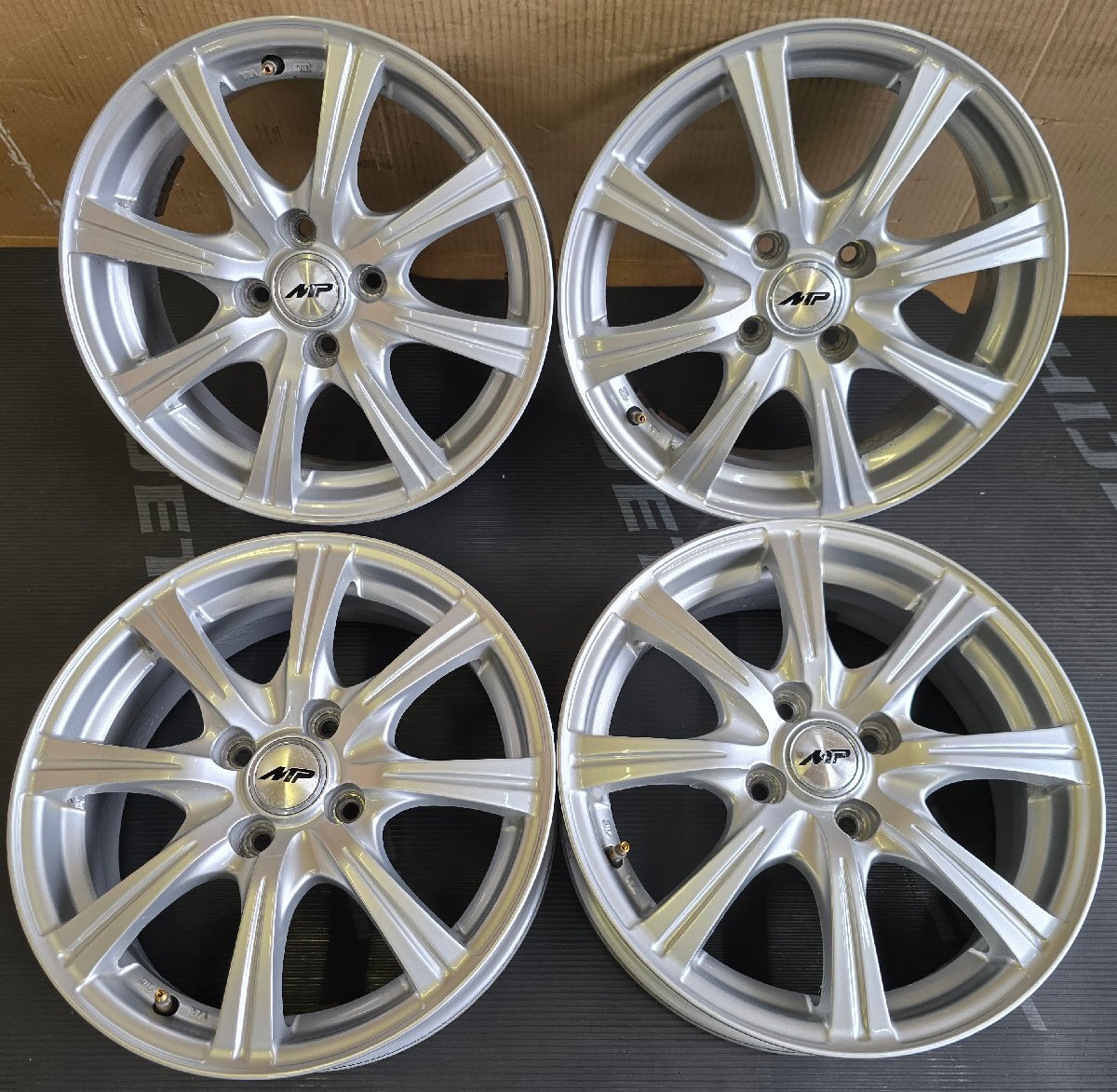 Yahoo!オークション - A2947 アルミ ホイール 単体 NP 15x5.5J PCD 10...