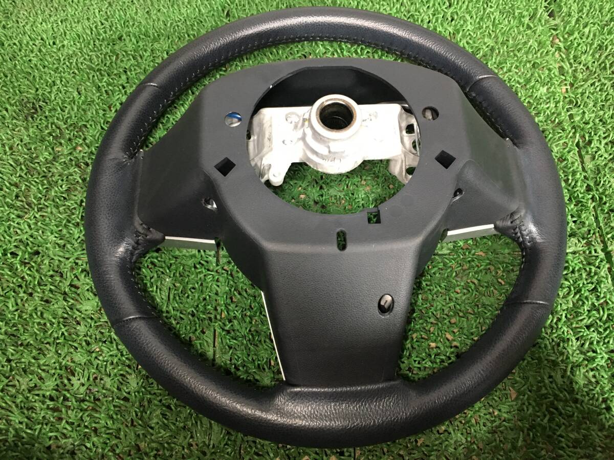 408-I0909 タント カスタム LA600S ステアリング ホイール 平成30年式 SRS回収済み 1カプラー 8P 1アース 1P ハンドル LA610S(ステアリング、ハンドル本体 ...