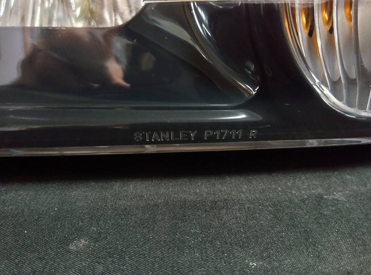 Yahoo!オークション - 4107 U61 ミニキャブ 三菱 ハロゲンヘッドライト...