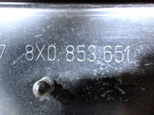 Yahoo!オークション - L384 アウディ A1 8X 前期 グリル 8X0.853.651 ...