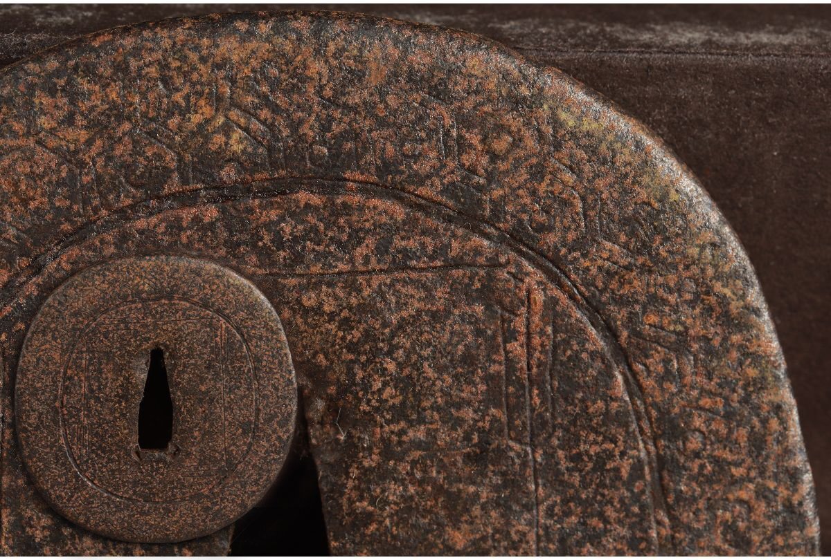 Yahoo!オークション - [鍛冶屋敷]刀剣美術/無銘/鉄地亀甲に巴矢図丸形...