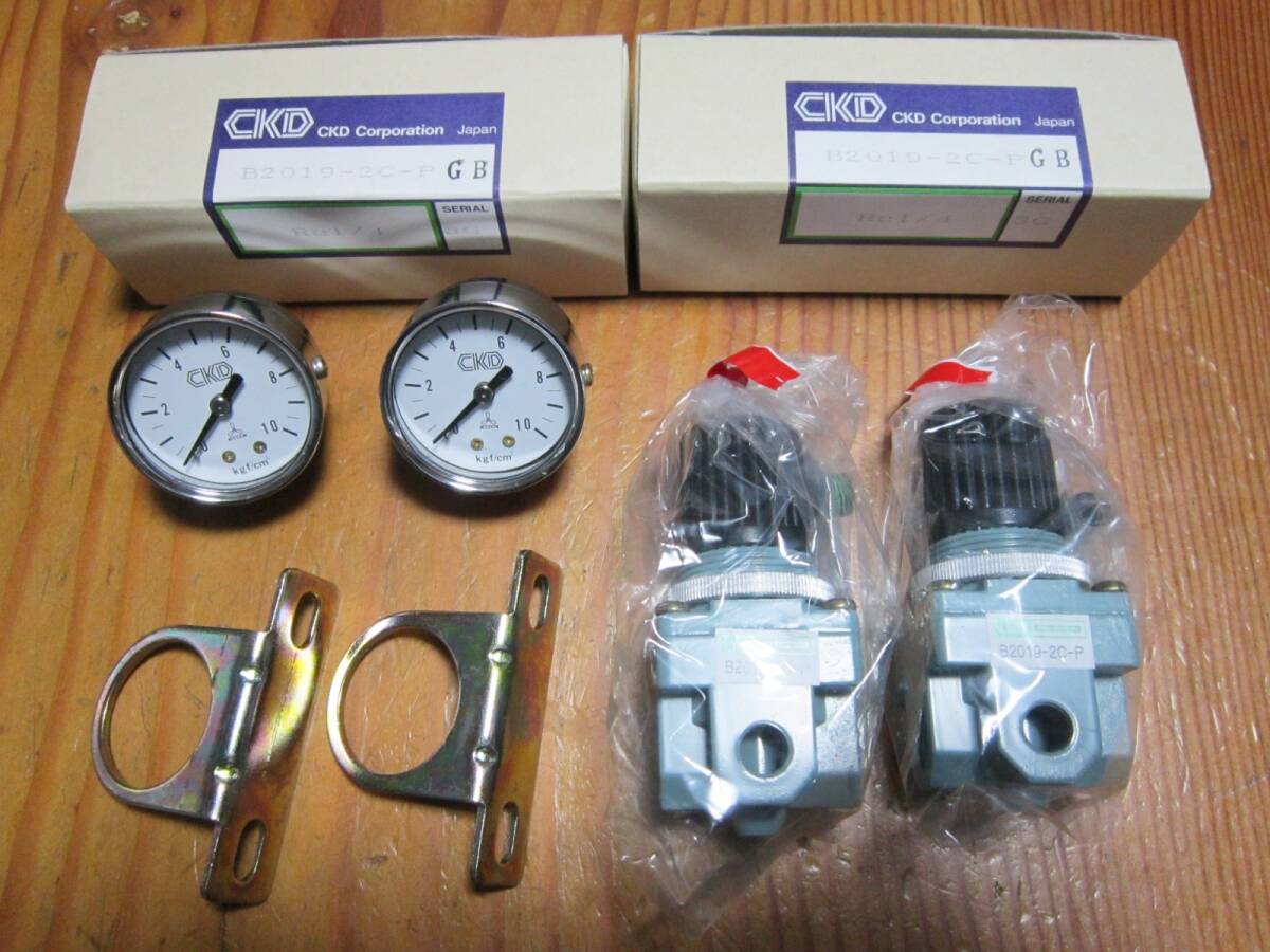 Yahoo!オークション - 未使用 CKD B2019-2C-P レギュレーター 圧力計 2...