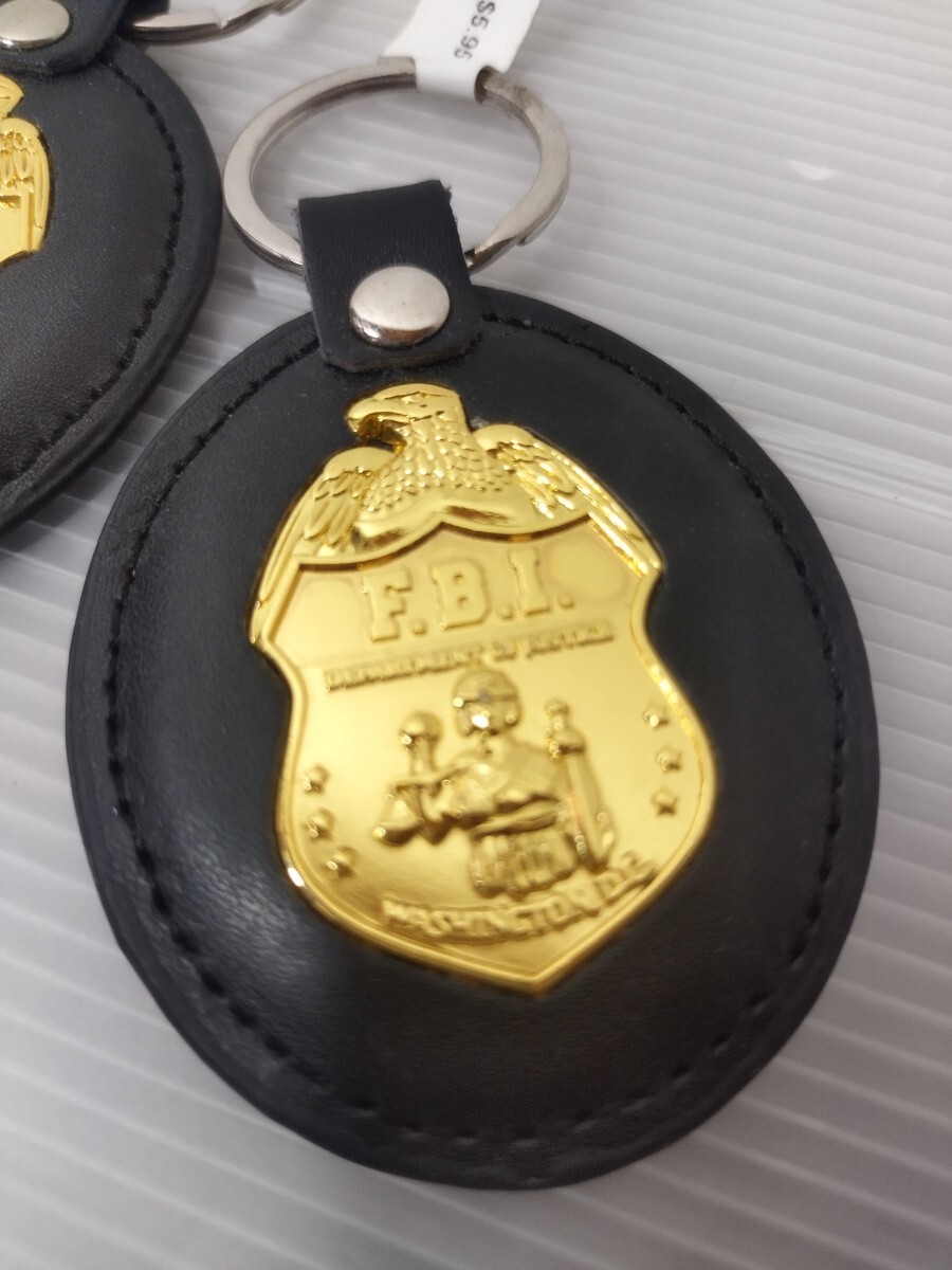 Yahoo!オークション - FBI バッジ レプリカ （警察グッズ） キーホルダ...