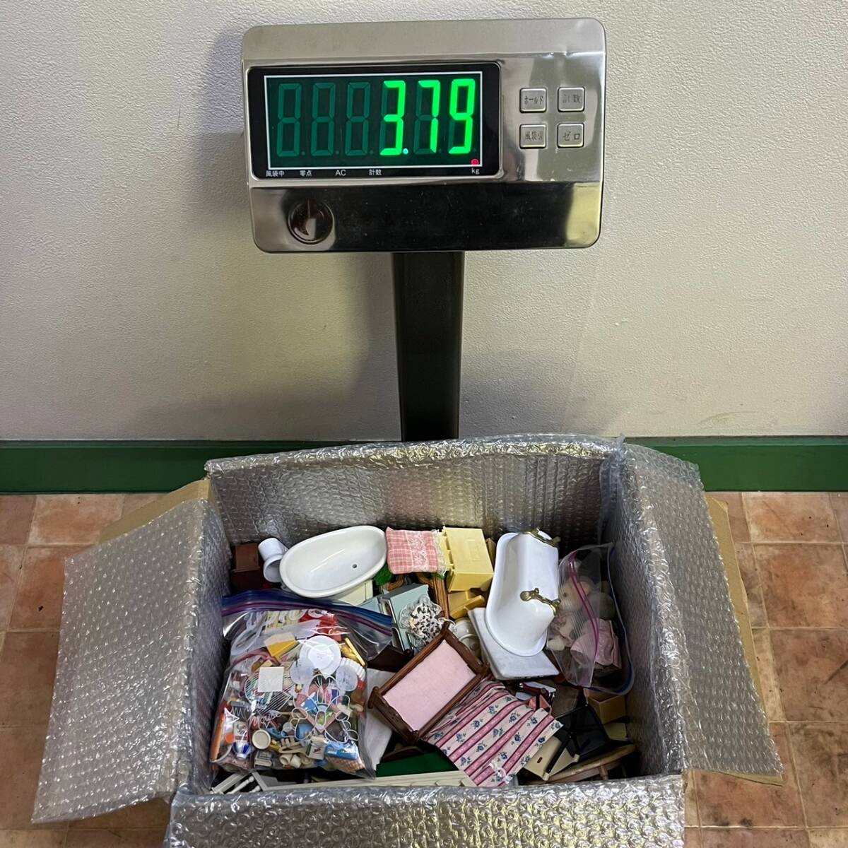 Yahoo!オークション - BJd093R 約3.7kg まとめ シルバニアファミリー/...