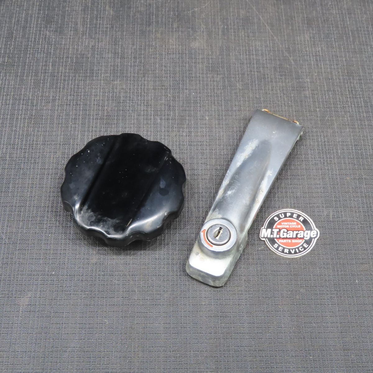 ホンダ CB900F FZ SC01 タンクキャップ 検cb750f rc04 cb1100f sc11 060 CB900F-H-043(ホンダ用)｜売買されたオークション情報、yahooの ...