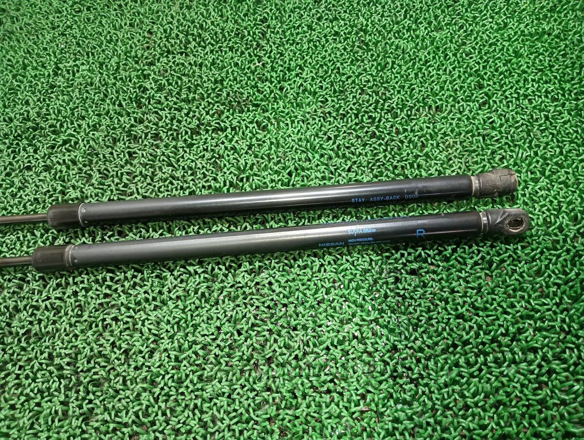 Yahoo!オークション - 日産 テールゲートストラット バックドアダンパ...