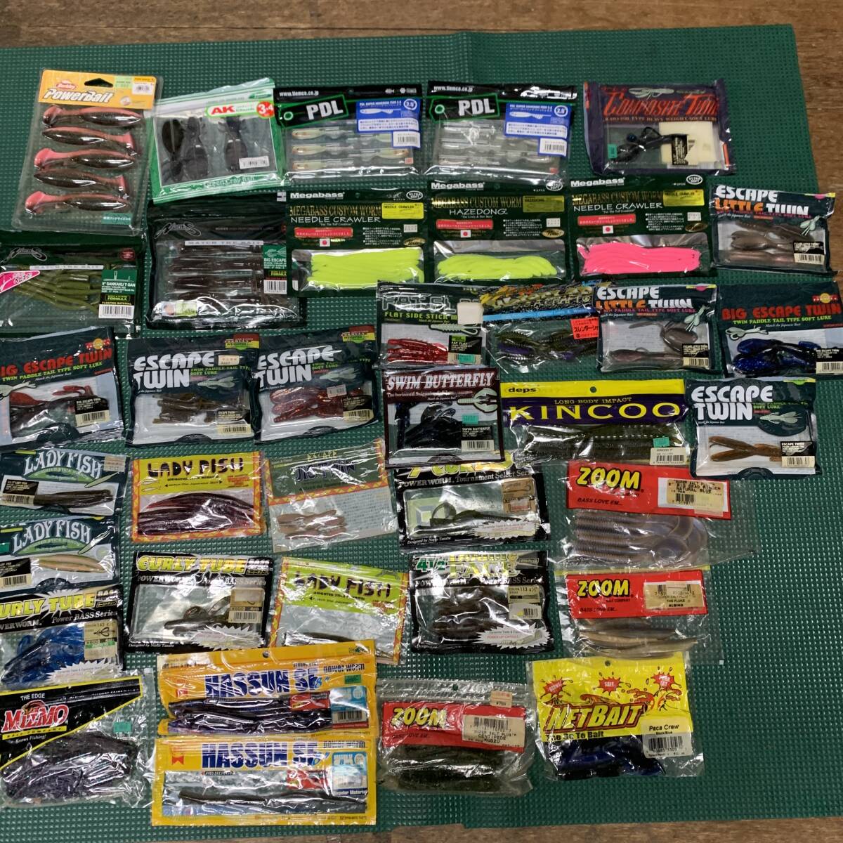 Yahoo!オークション - G-3308 ワームセット まとめ売り 中古 発送方法 ...